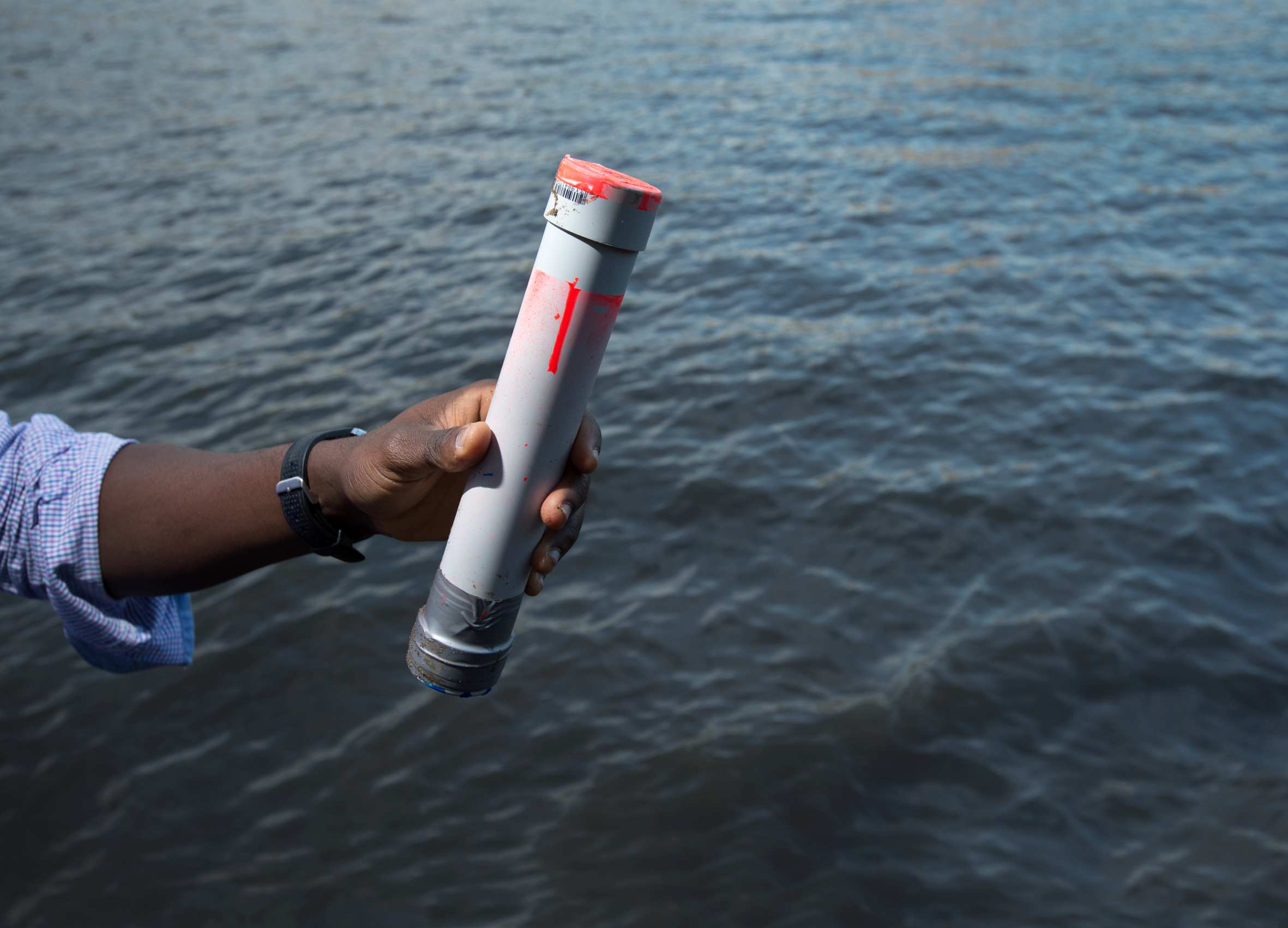 Portable flood monitors dropped into rivers could turn the tide in ...