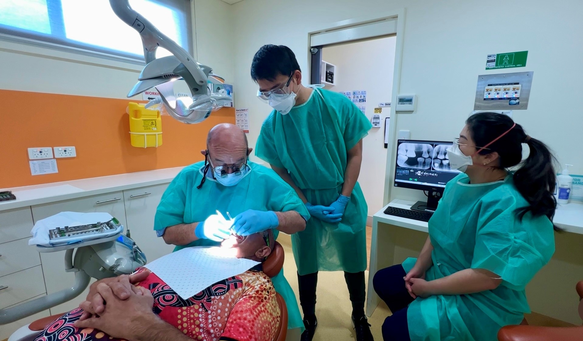 UQ free dental health clinic in Dalby improves Indigenous oral health ...