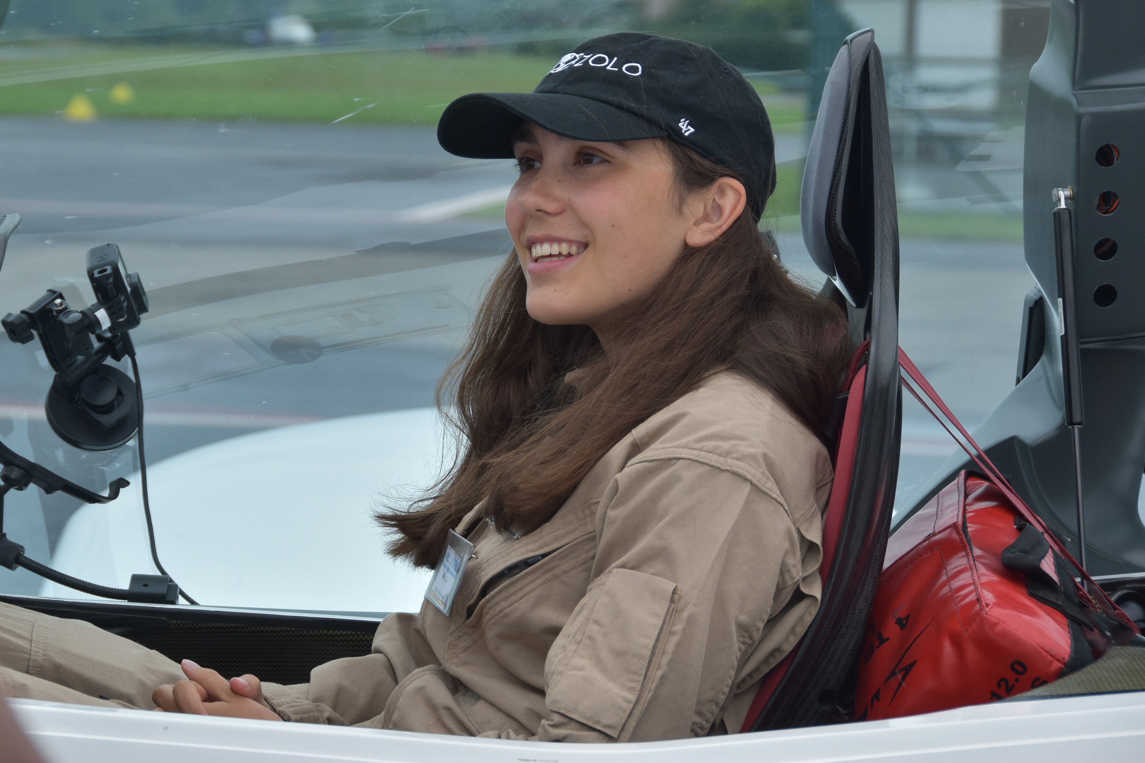 Pilot Zara Rutherford wants to be the youngest woman to fly around the ...