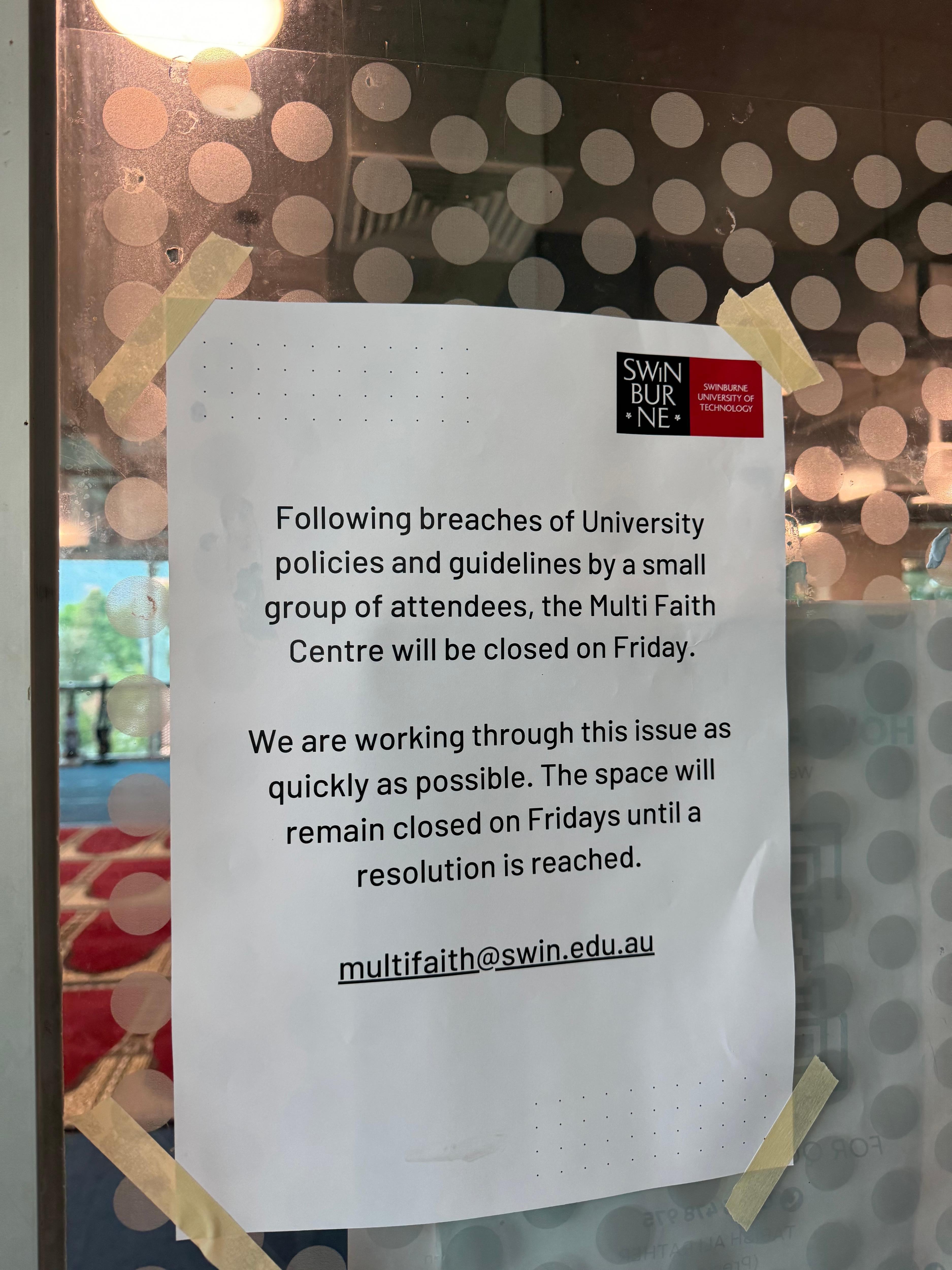 Muslim students furious at Swinburne University over prayer room ...