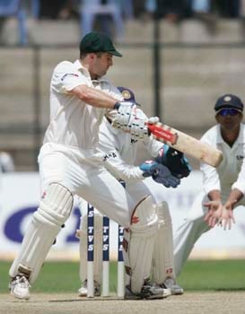 Clarke, Katich steady Australian innings - ABC News