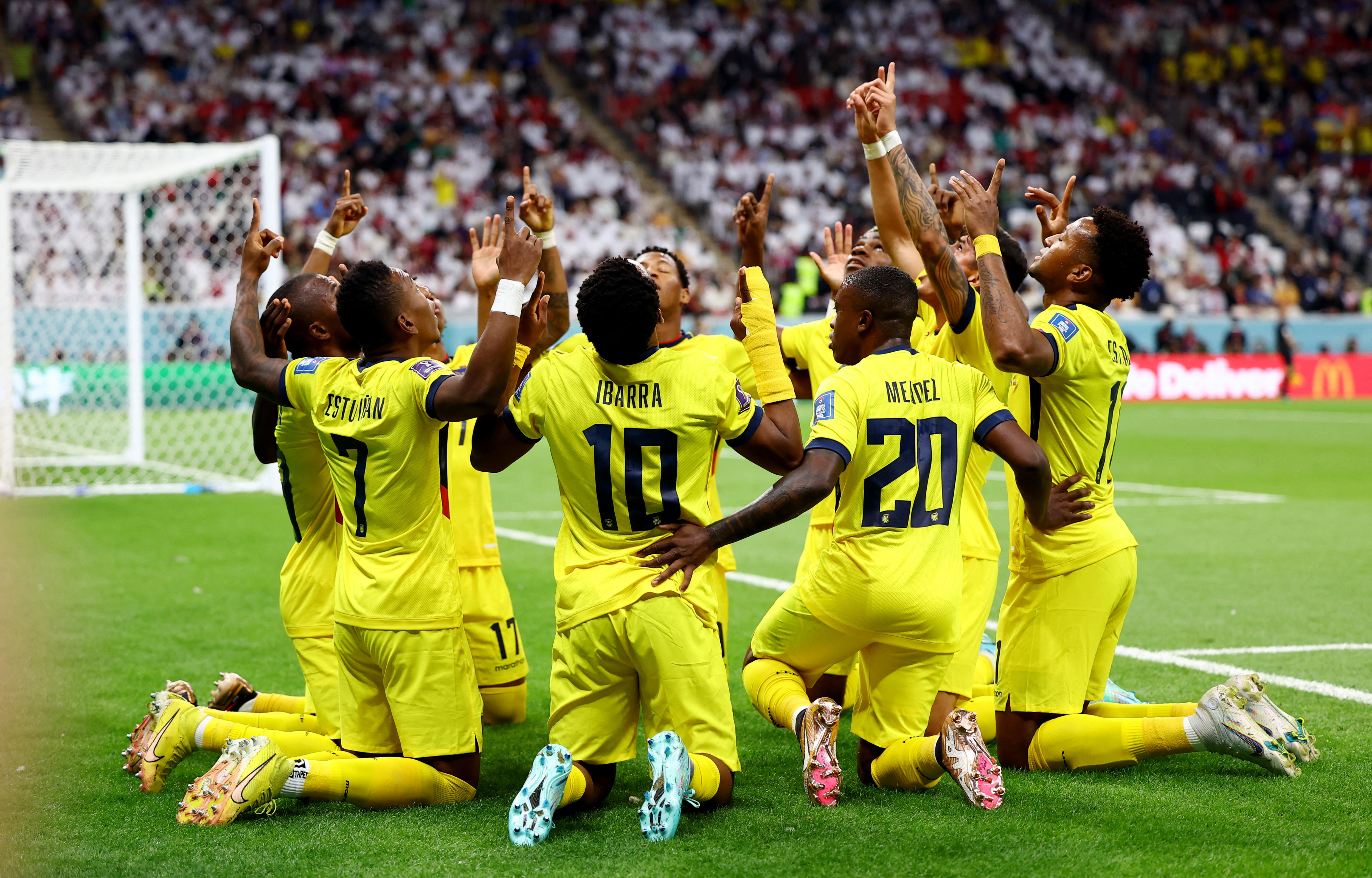 Enner Valencia leads Ecuador to World Cup victory over debutant hosts ...