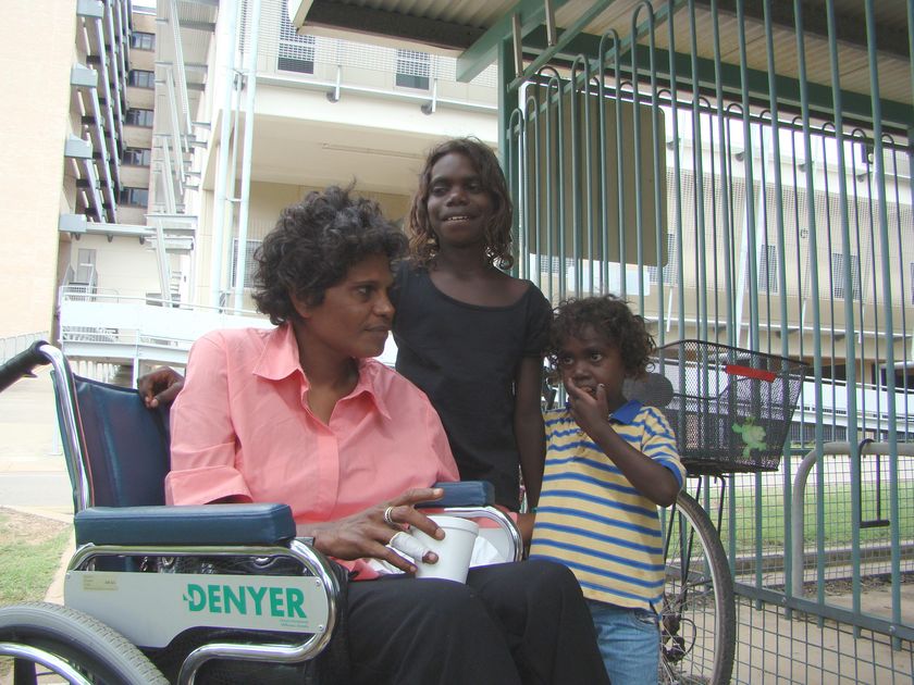 Police hail 'hero' husband for wrestling croc - ABC News