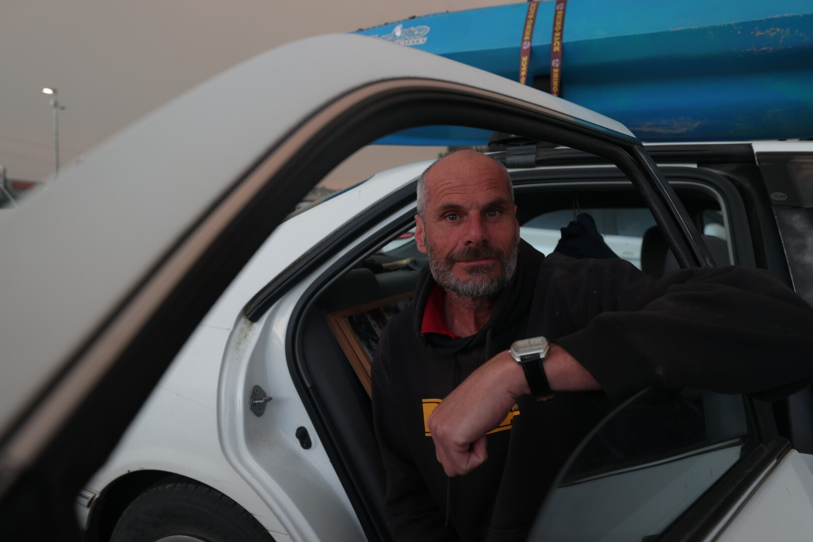 Bushfire threat for Tasmanian communities in north-east, as Dolphin ...