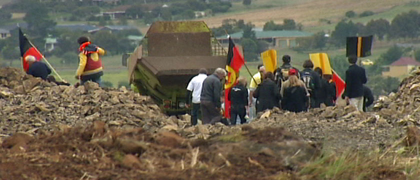 More arrests over Brighton bypass - ABC News