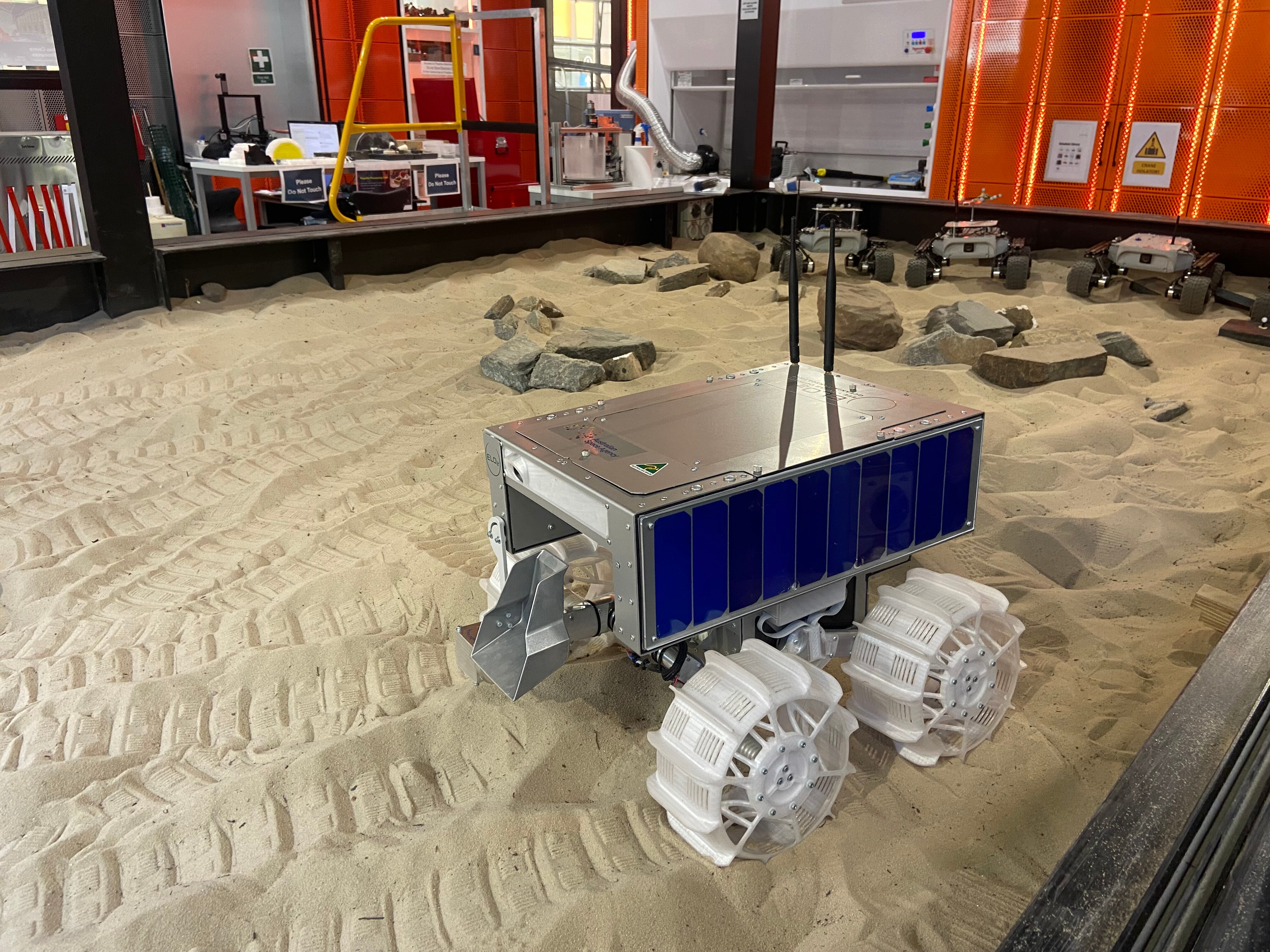 Australian first Moon rover, Roo-ver, to be made by ELO2 Consortium and ...
