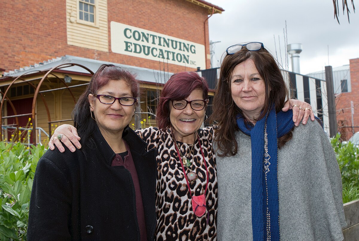 Aboriginal catering group Murnong Mammas cook up a storm in Castlemaine ...