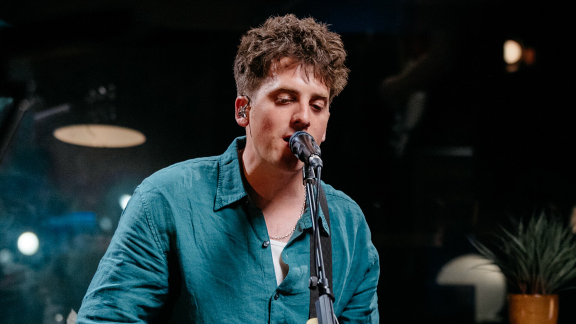 Circa Waves cover Robbie Williams 'Angels' for Like A Version - triple j