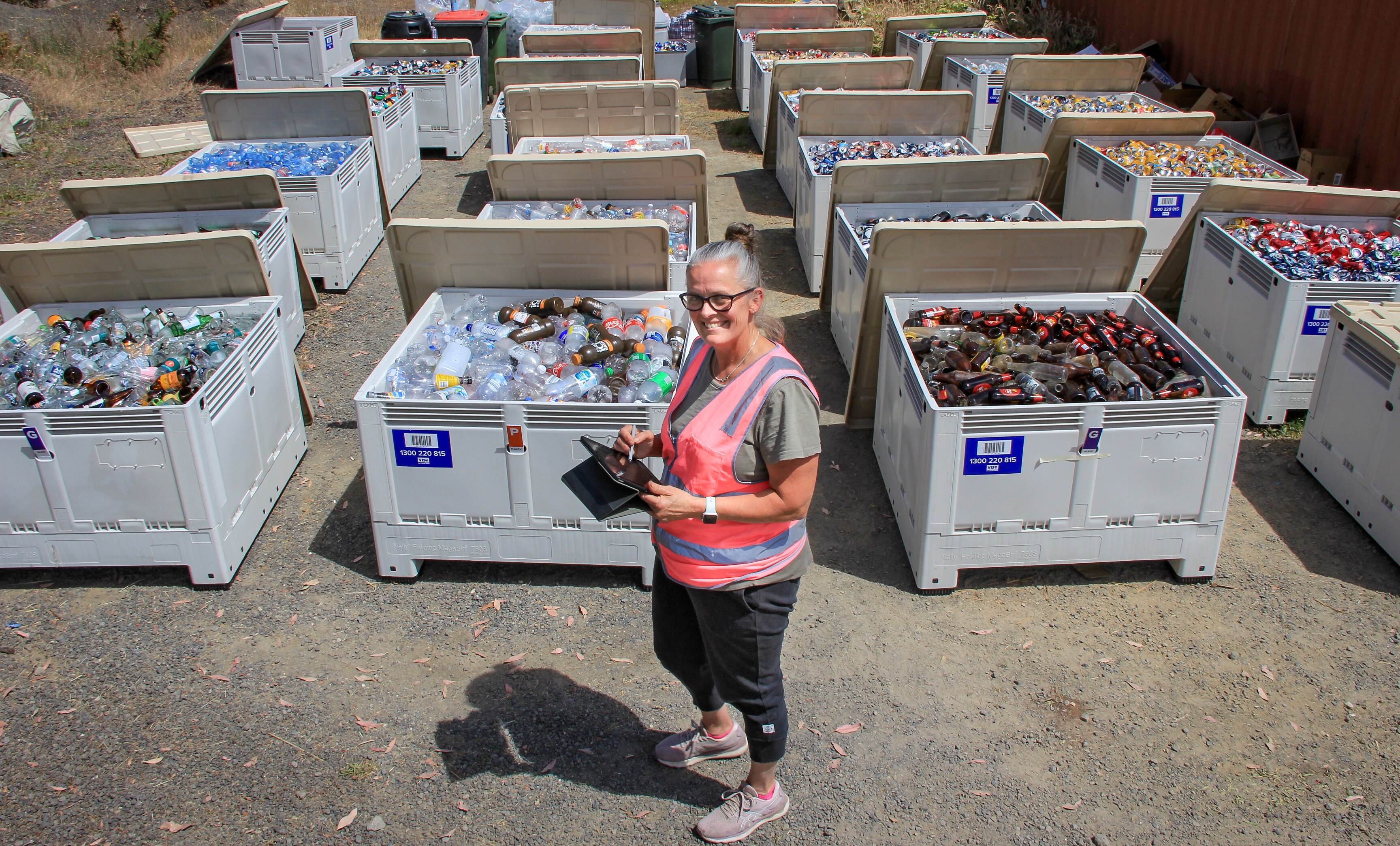 Chewton raises thousands through service station's container deposit ...