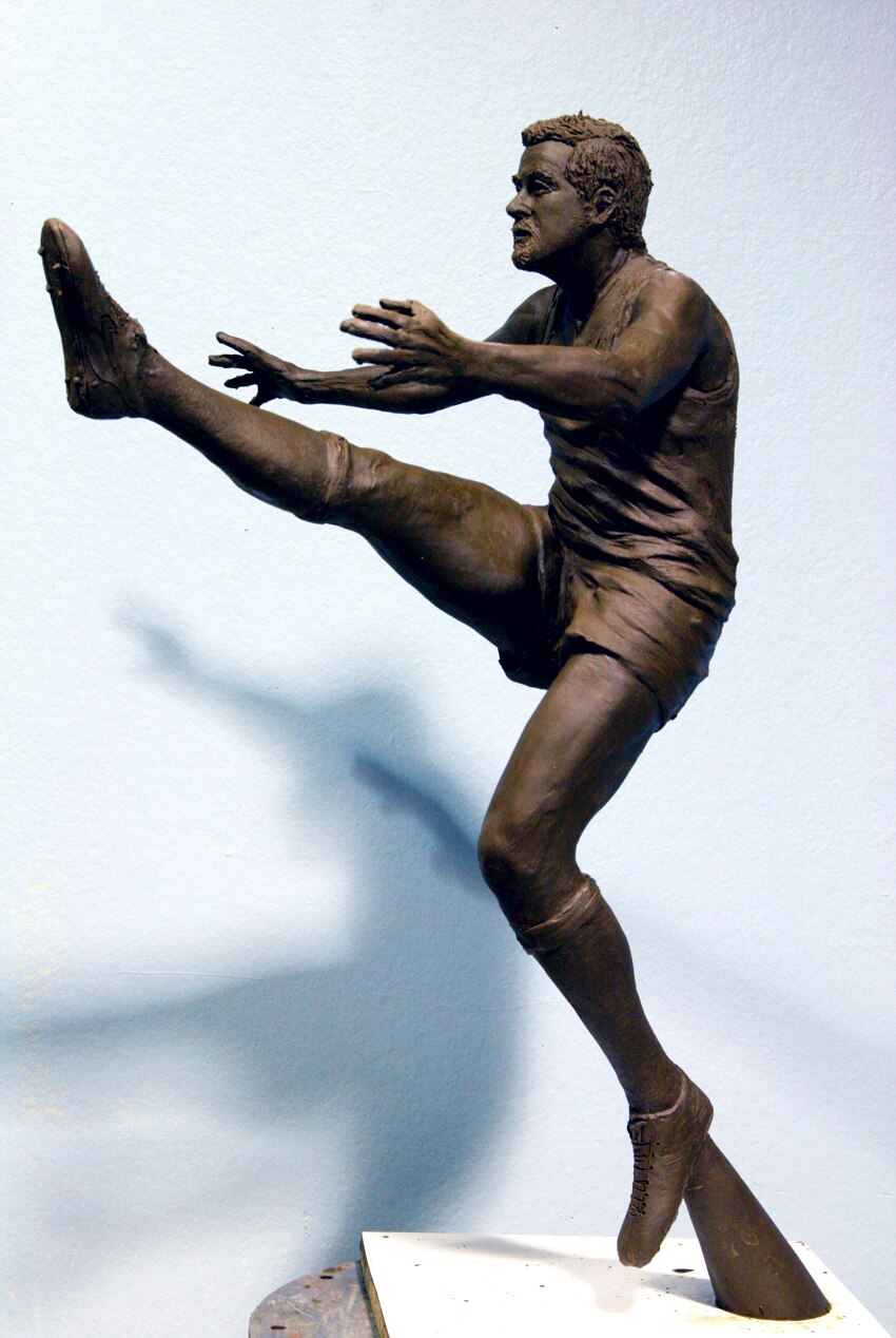 Statue of former Adelaide Crows player Mark Ricciuto planned for ...