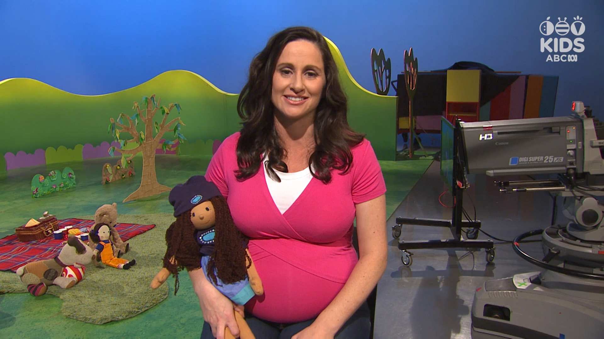 Play School's Beginnings and Endings special: Emma - ABC Kids