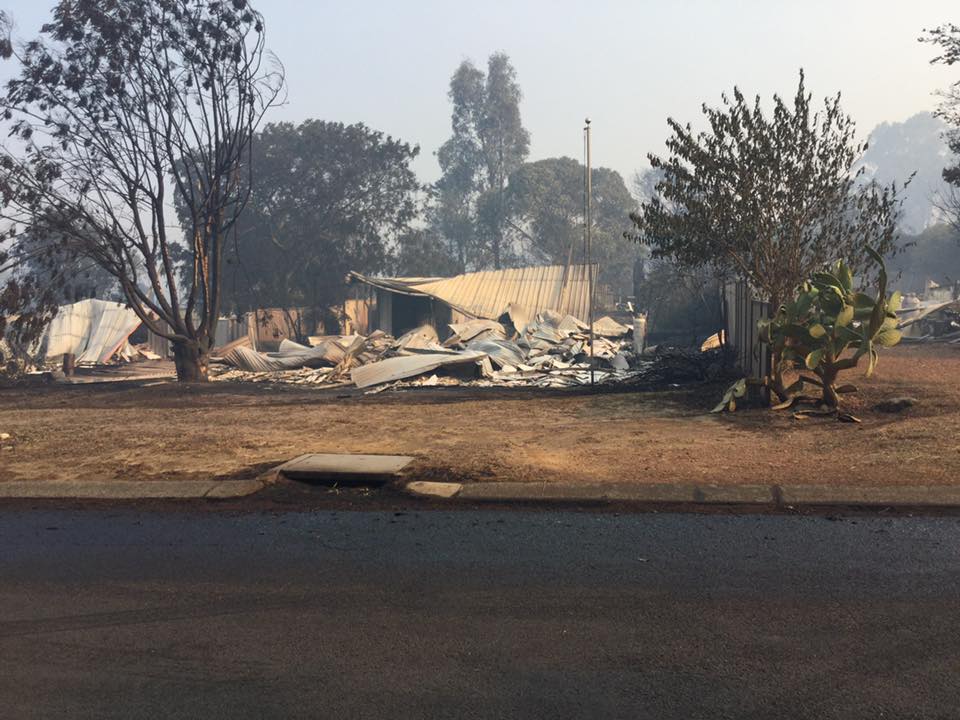 Yarloop bushfire: Andrew Forrest's plan for camp to house fire victims ...