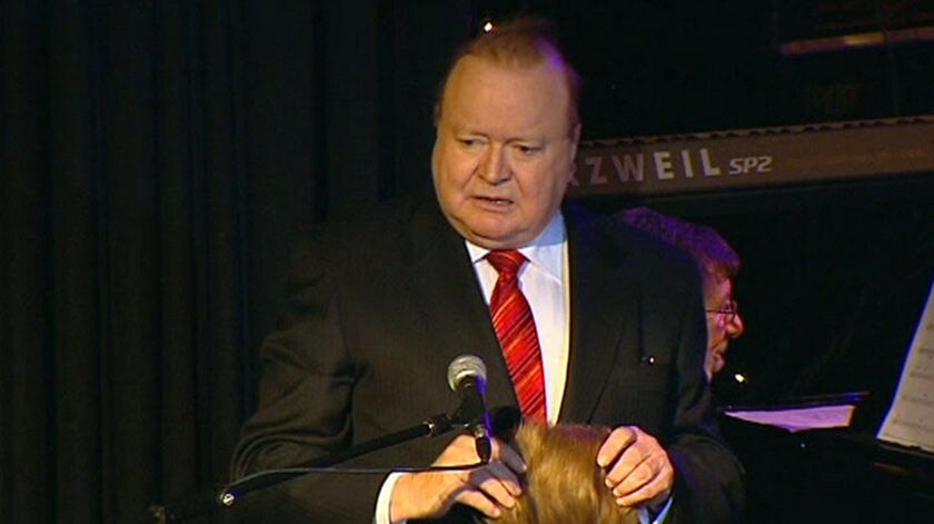 Fans farewell Don Lane - ABC News