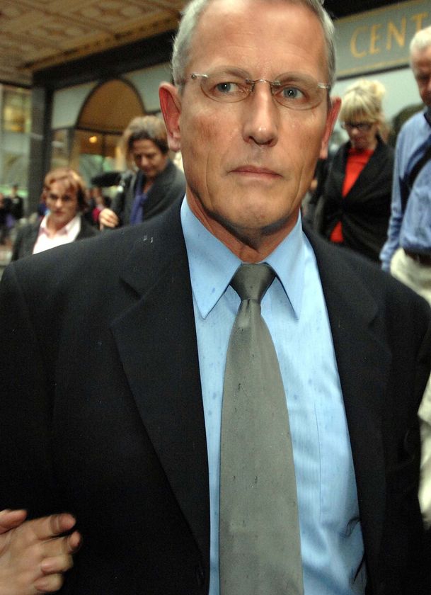 Top prosecutor Power 'sorry' for child porn - ABC News