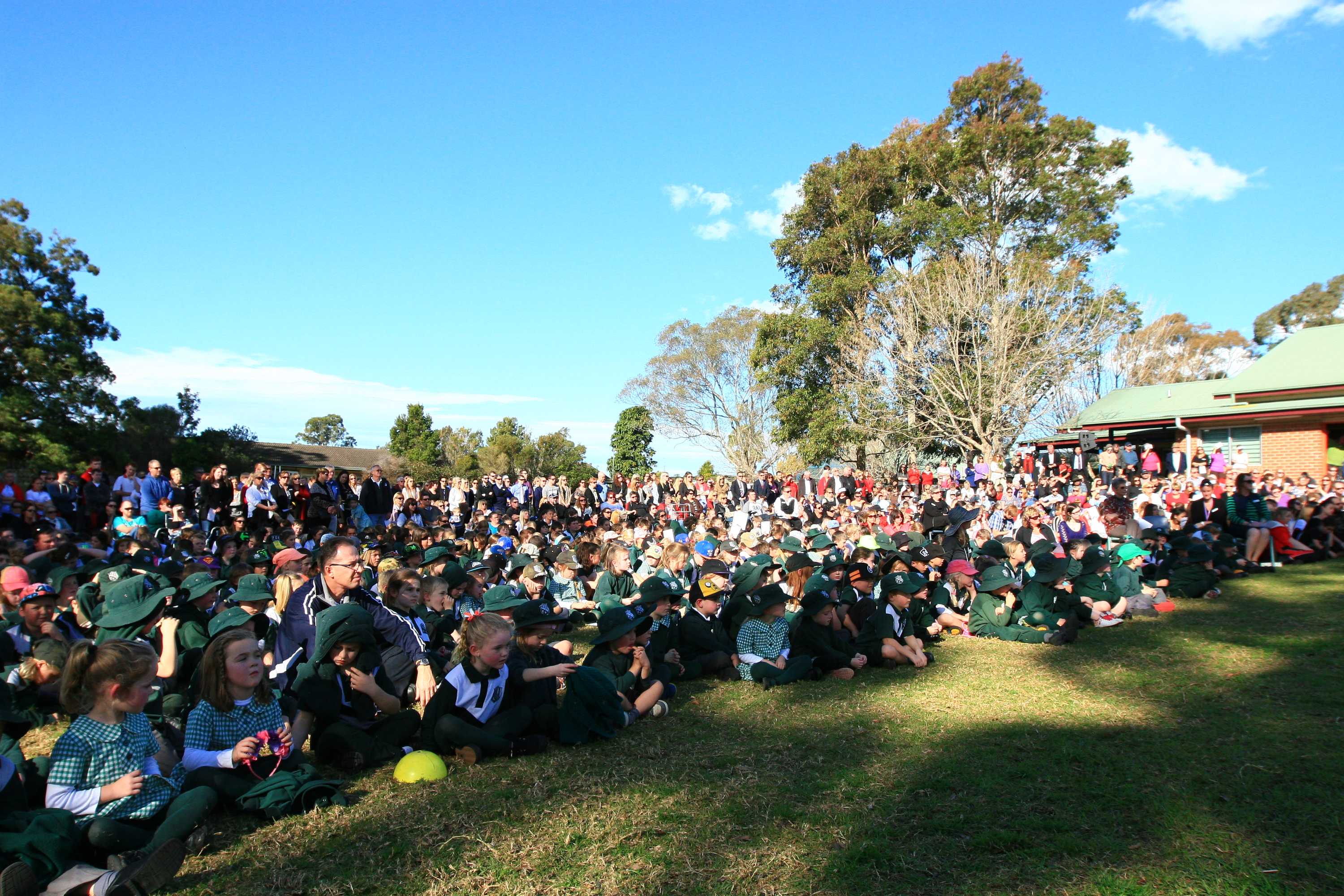 MH17: Generous Sydney nun, caring Illawarra teachers remembered at ...