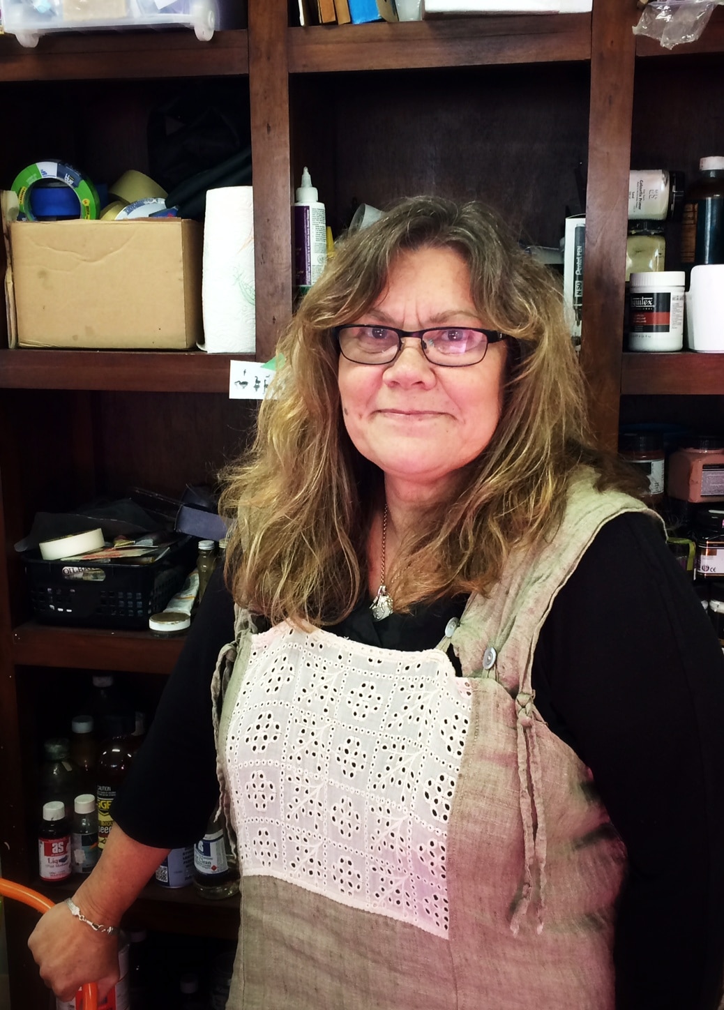 Healing and spite: Sandra Hill on Noongar art - ABC Radio National