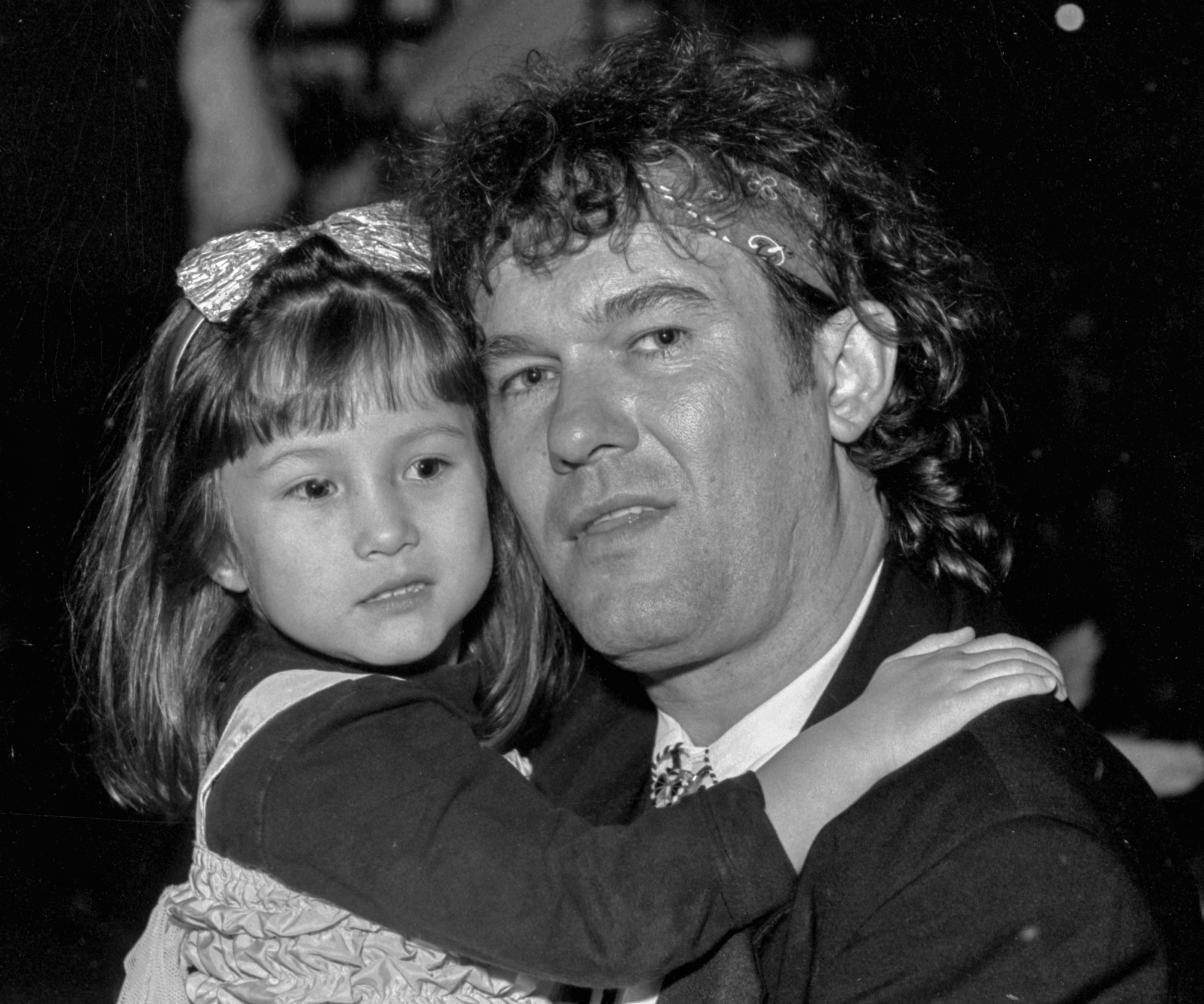 Jimmy and Jane Barnes's youngest daughter Elly-May on cabaret and ...