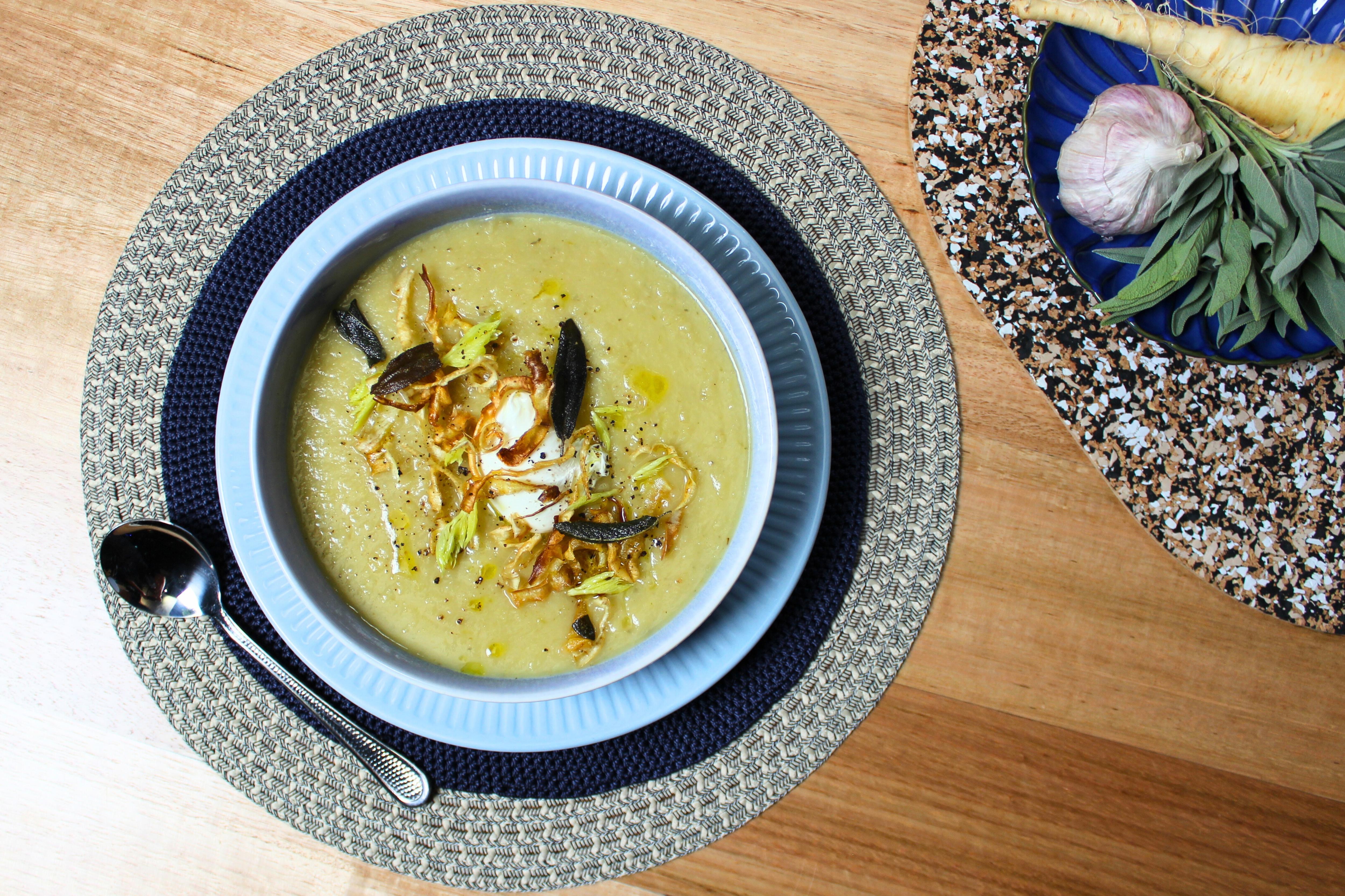 Crispy chicken meets fresh tarragon - ABC News