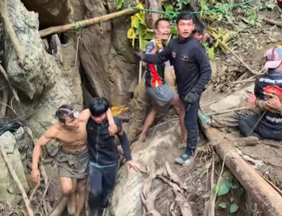 Four trapped men emerge from flooded Laos cave - ABC News