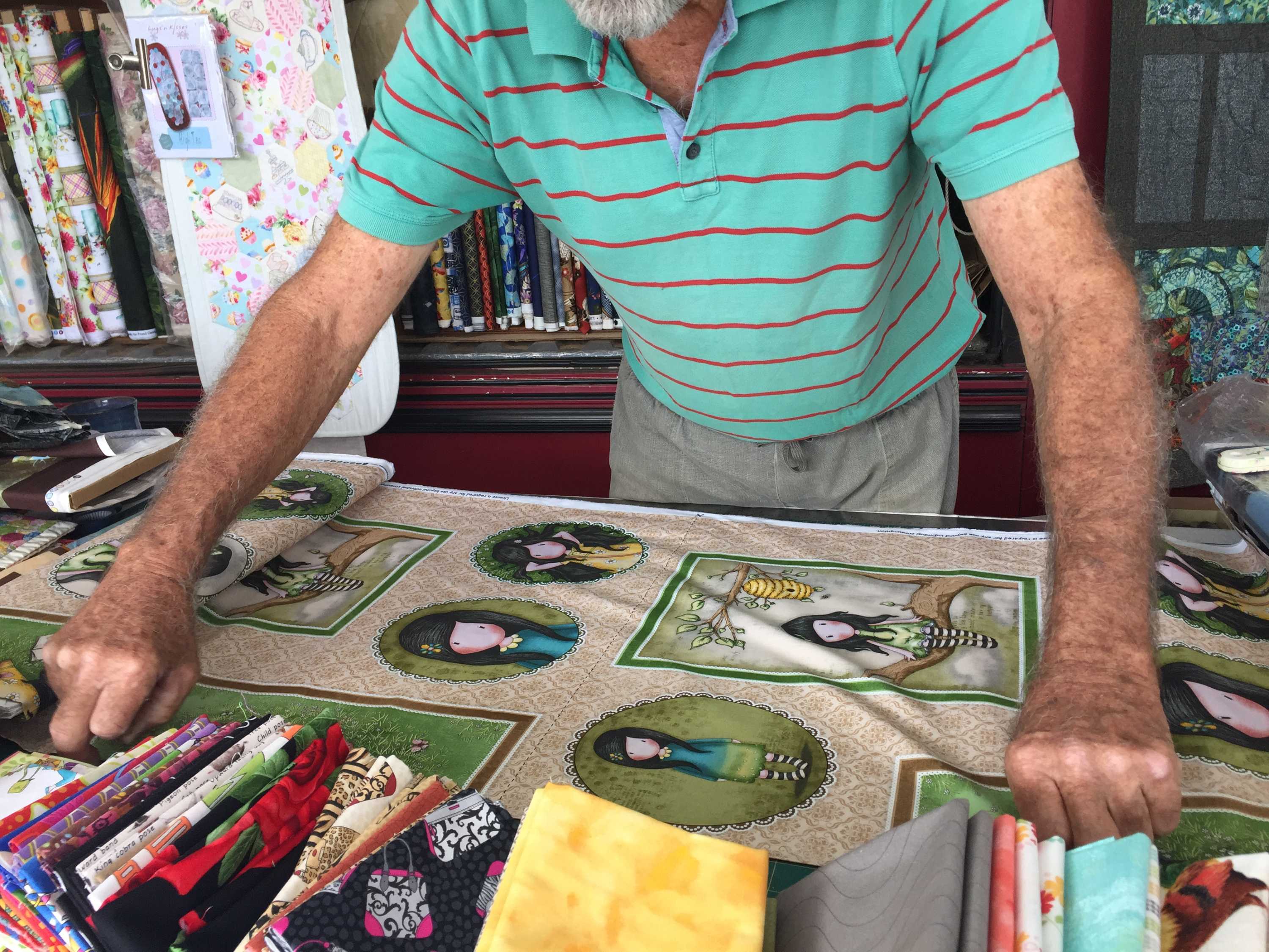 Mobile patchwork shop brings fabric and sewing supplies to regional and ...