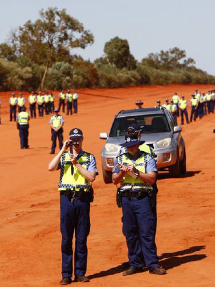 Woodside halts work at Kimberley gas hub site - ABC News