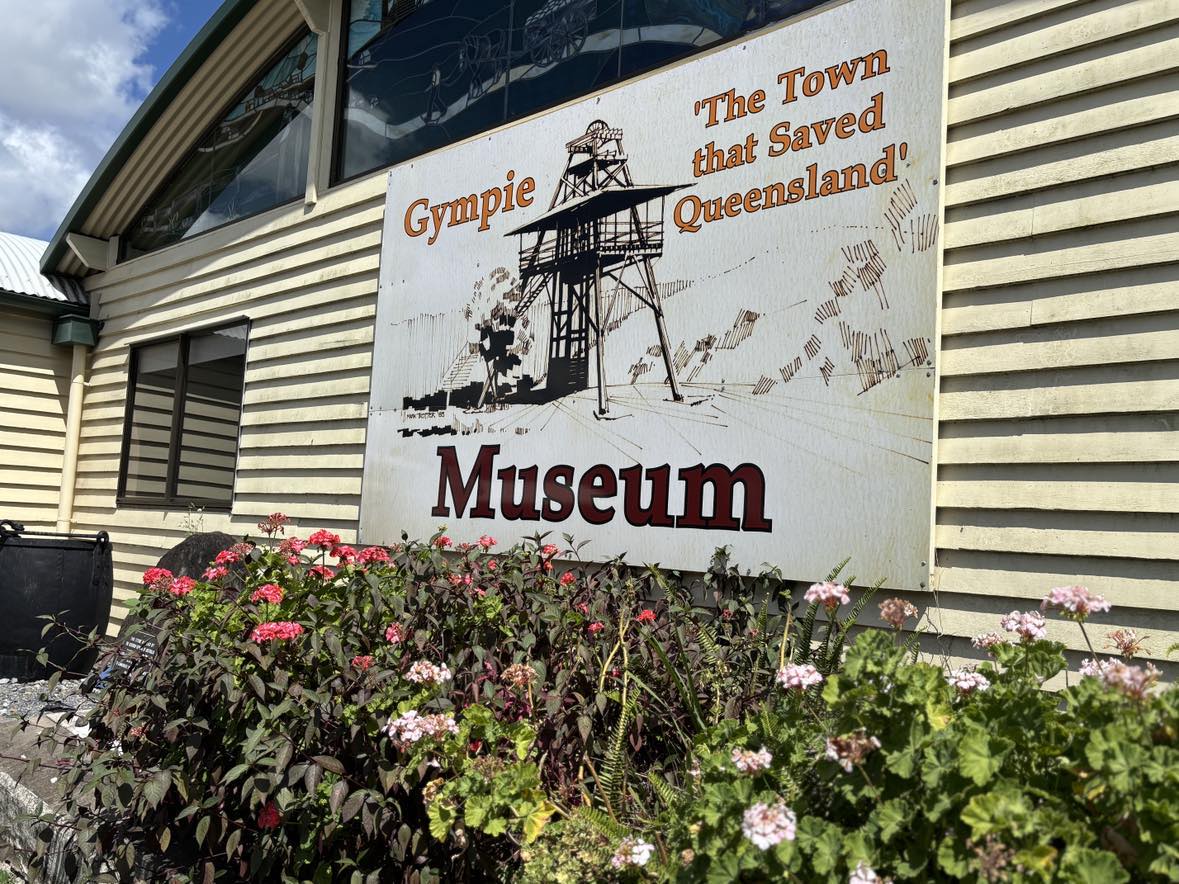 'Gympie Ape' statue found in paddock baffles museum visitors 60 years ...