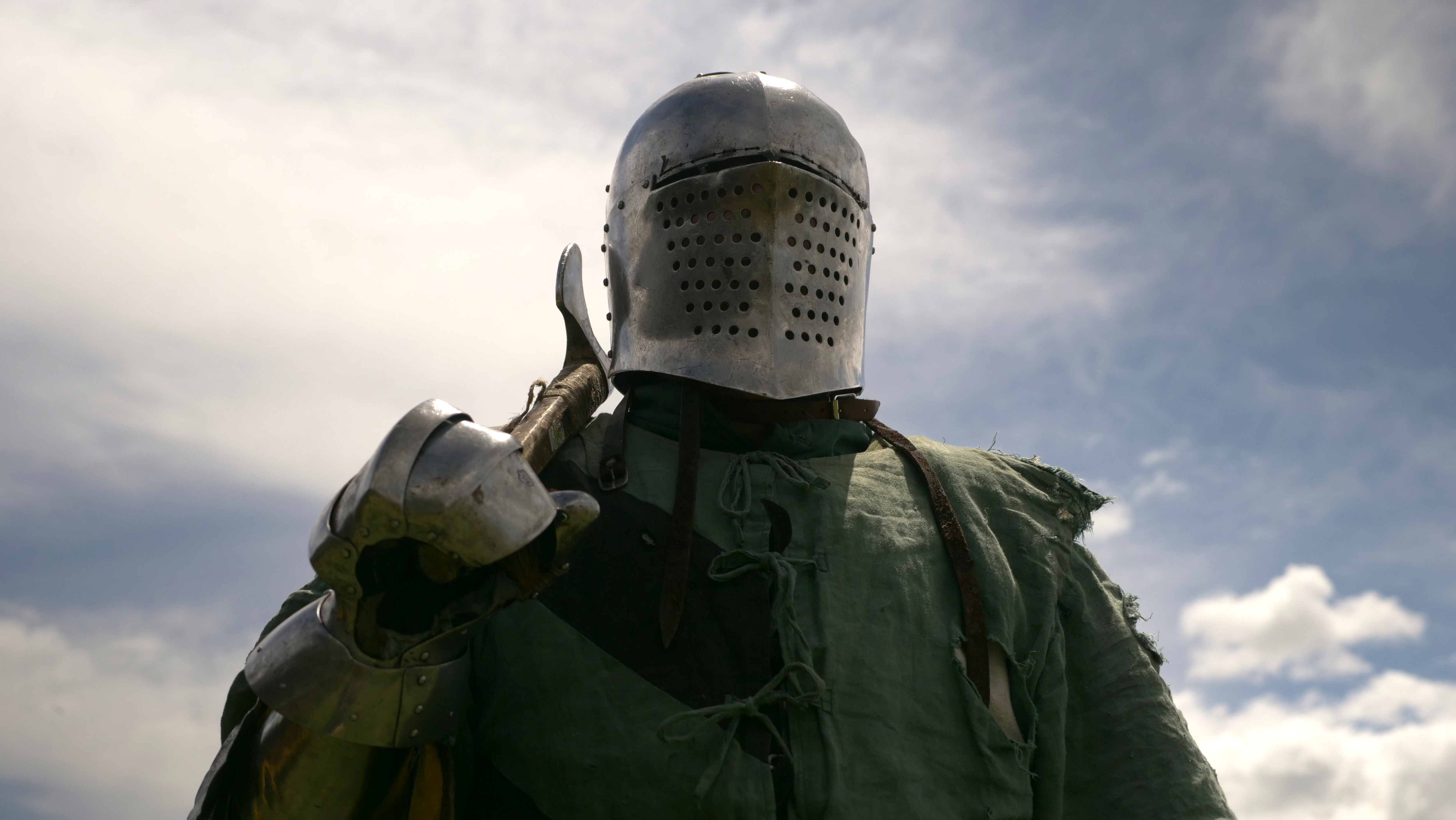 What is the medieval combat sport 'Buhurt' and how can you join the ...