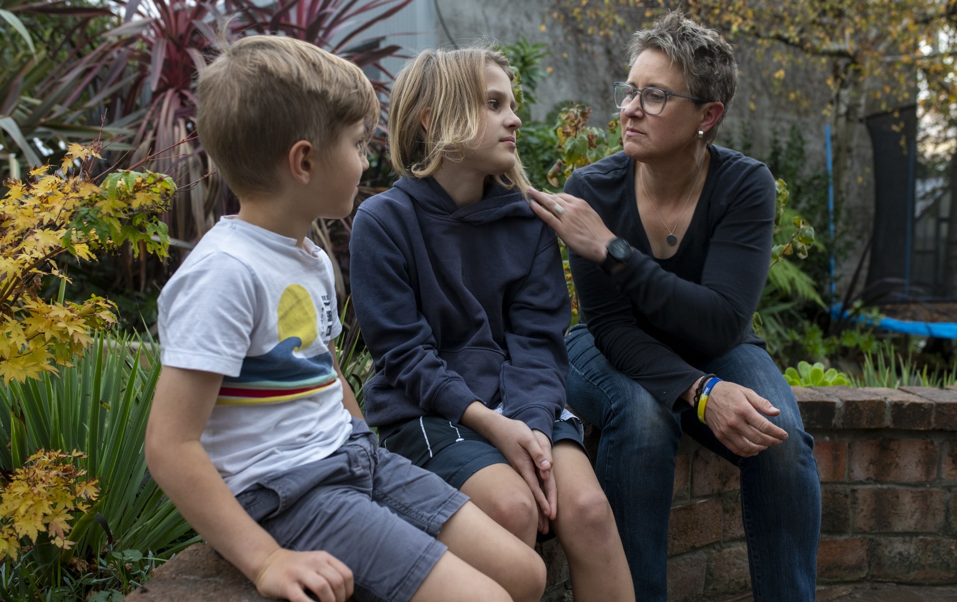 Early intervention program teaching kids how to navigate grief - ABC News