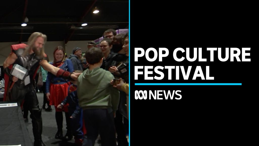 Cosplay and swordplay galore at Canberra's first-ever Comic-Con - ABC News