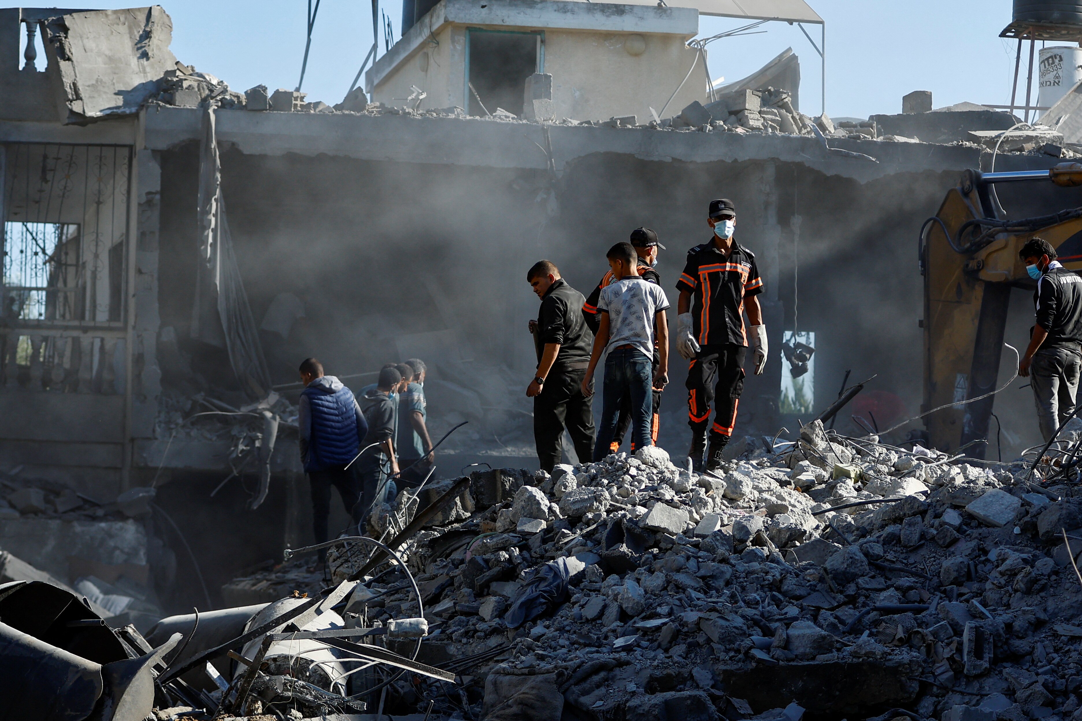 'There's total chaos and panic in Gaza right now' - ABC listen