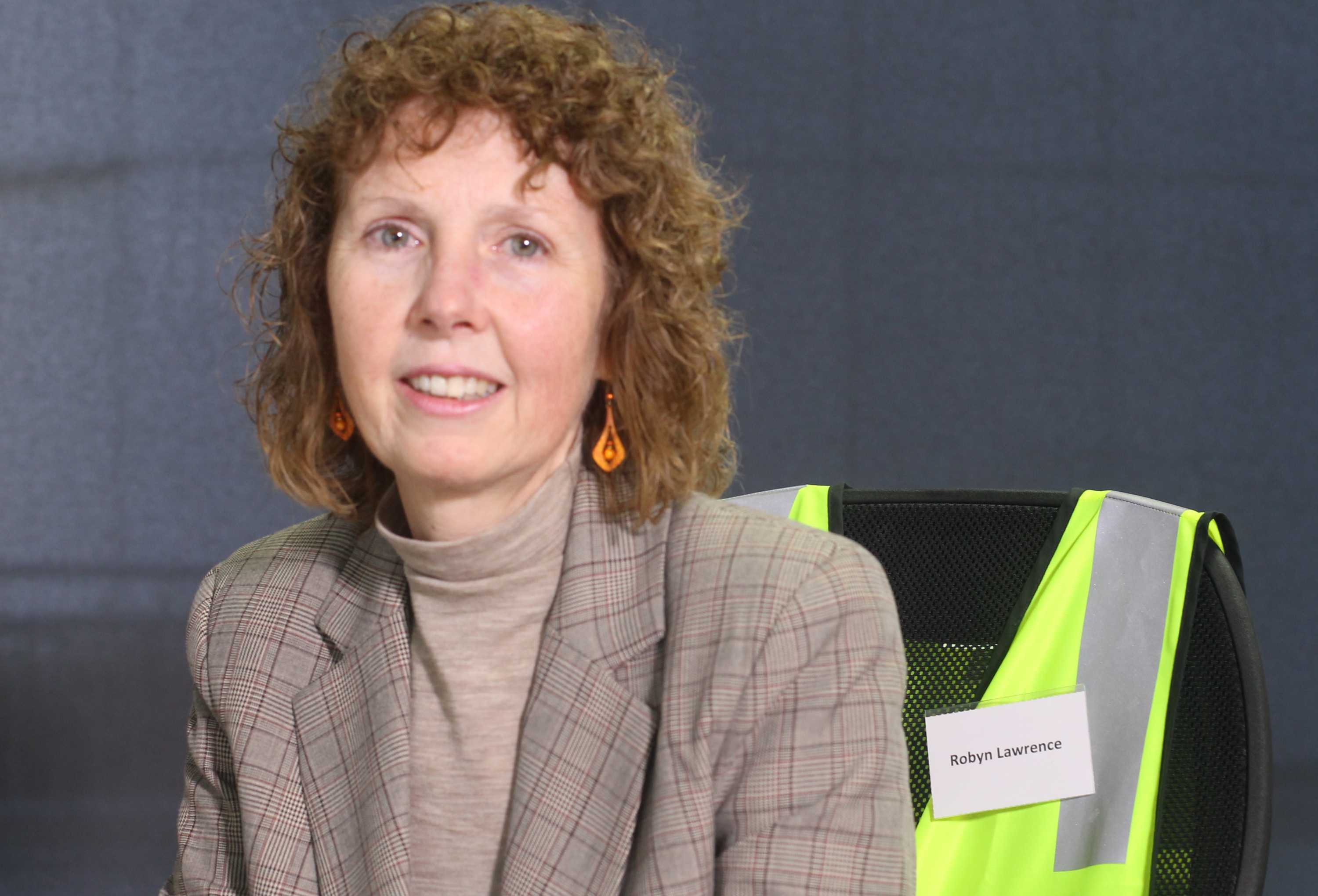 People placed in coronavirus hotel quarantine in Perth call for changes to 'dehumanising ...