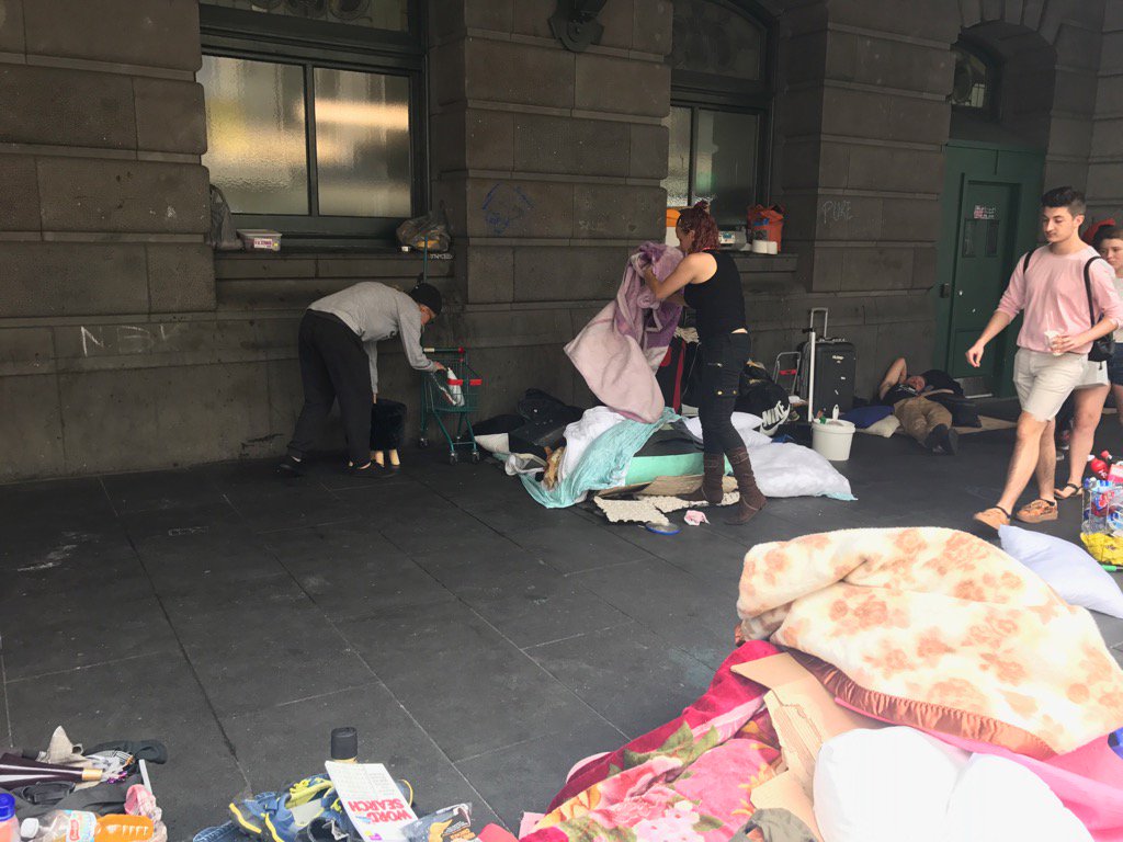 Homeless people removed from Melbourne CBD ahead of Australian Open ...