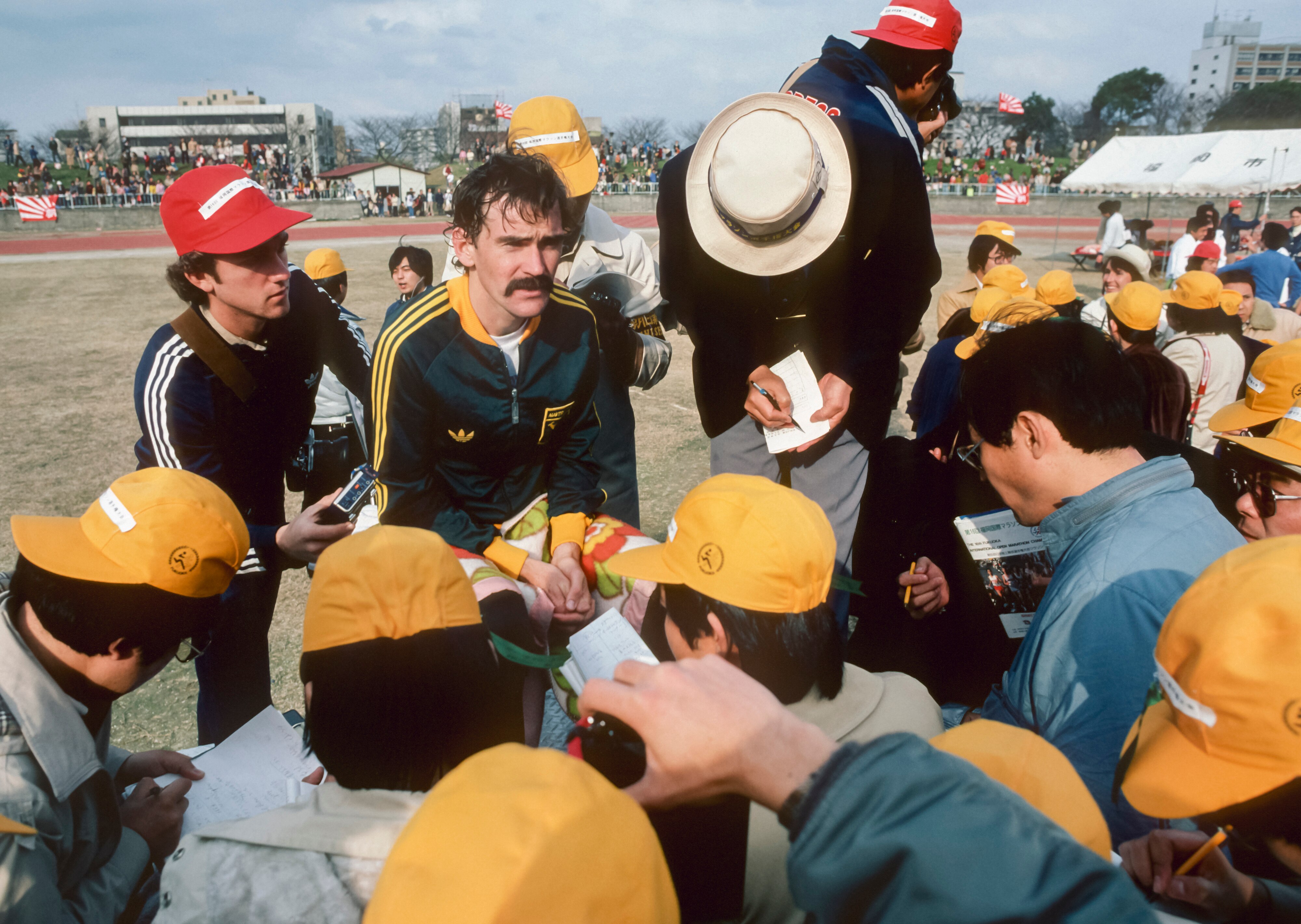 How Rob De Castella changed the face of the marathon and bounced back ...