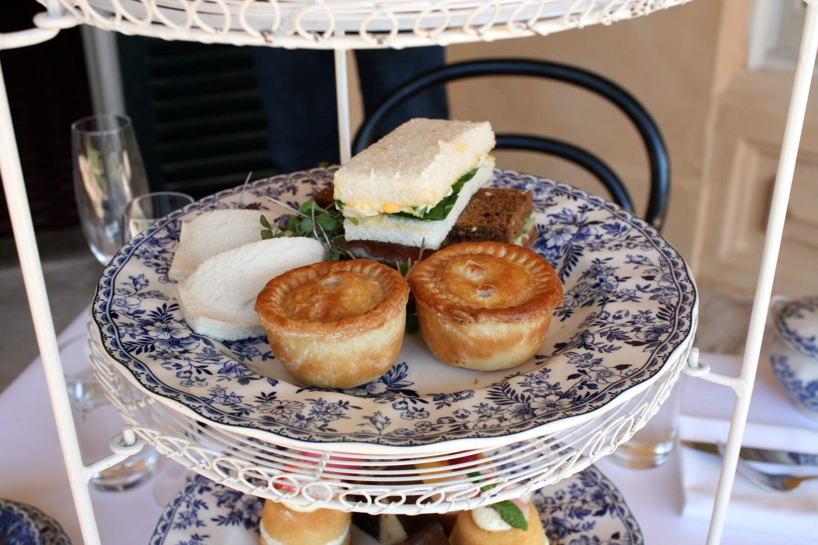 High tea, fine china and class snobbery - ABC Radio National