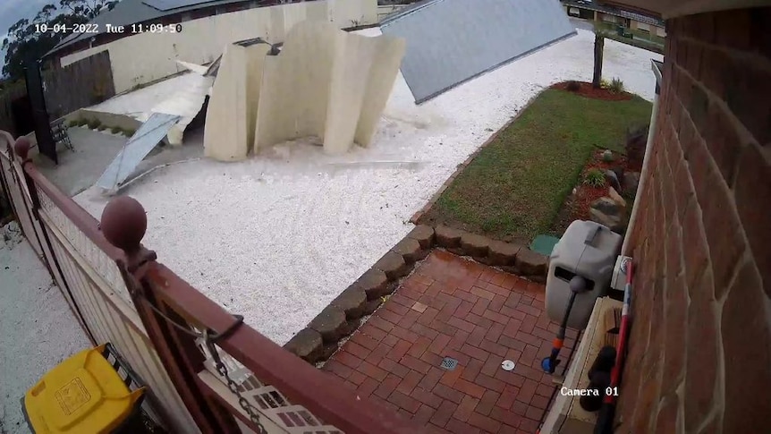 Security camera catches moment shed flies over fence - ABC News Security camera catches moment shed flies over fence - ABC News