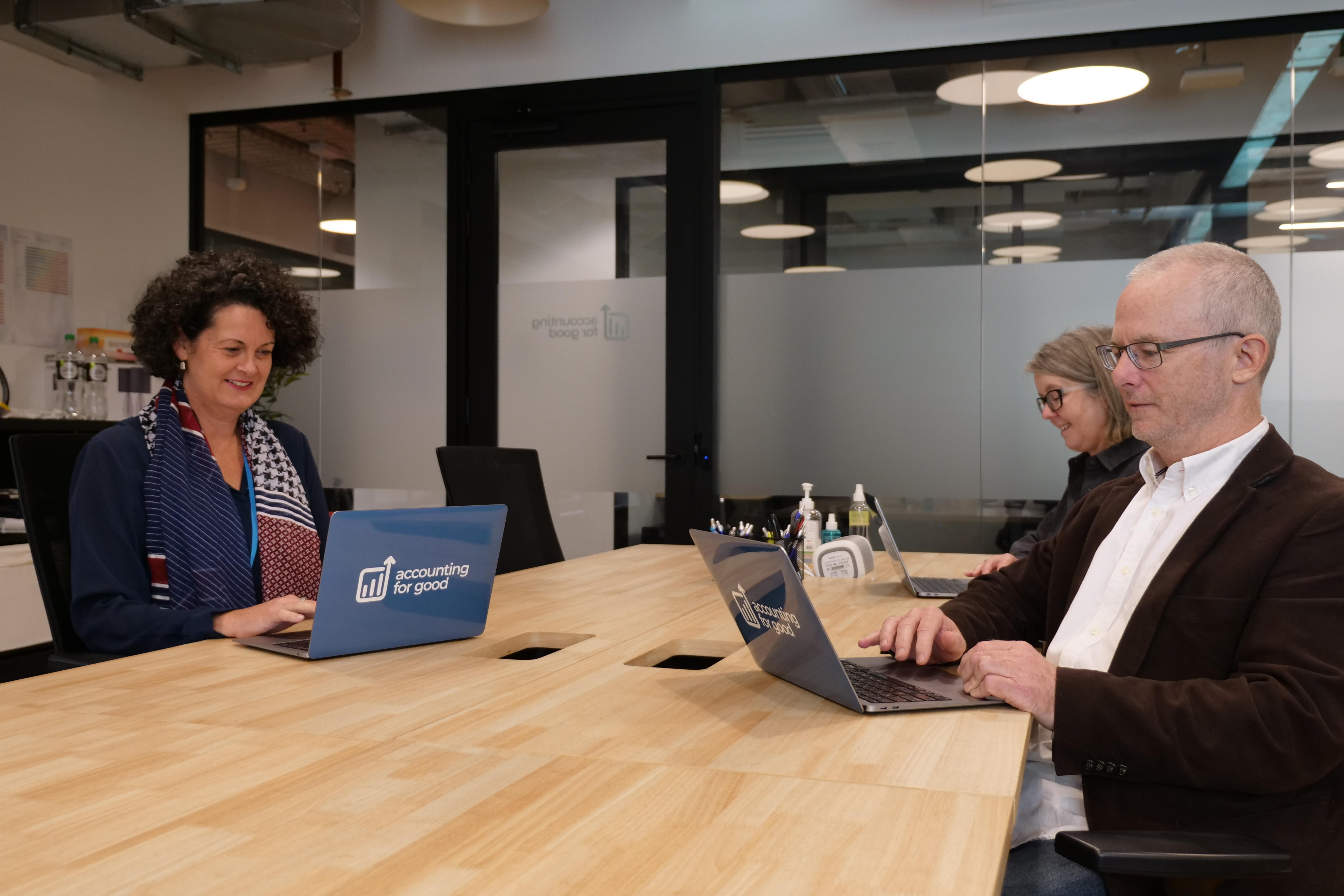 Office workers mostly go in Tuesday to Thursday. Here's why some are ...