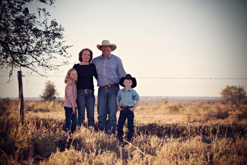 Central Queensland graziers left high and dry - ABC News