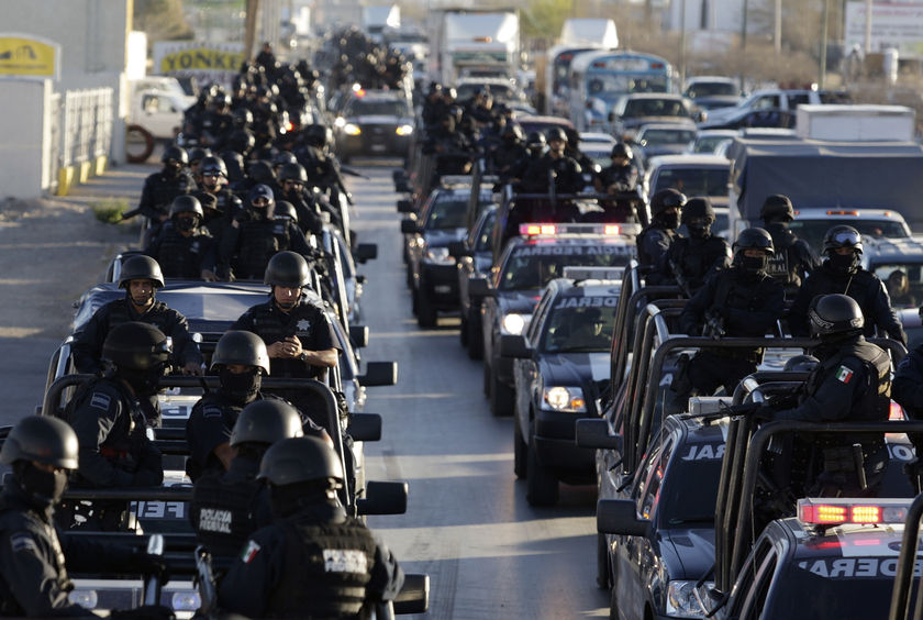 Mexican troops move to retake warring border city - ABC News