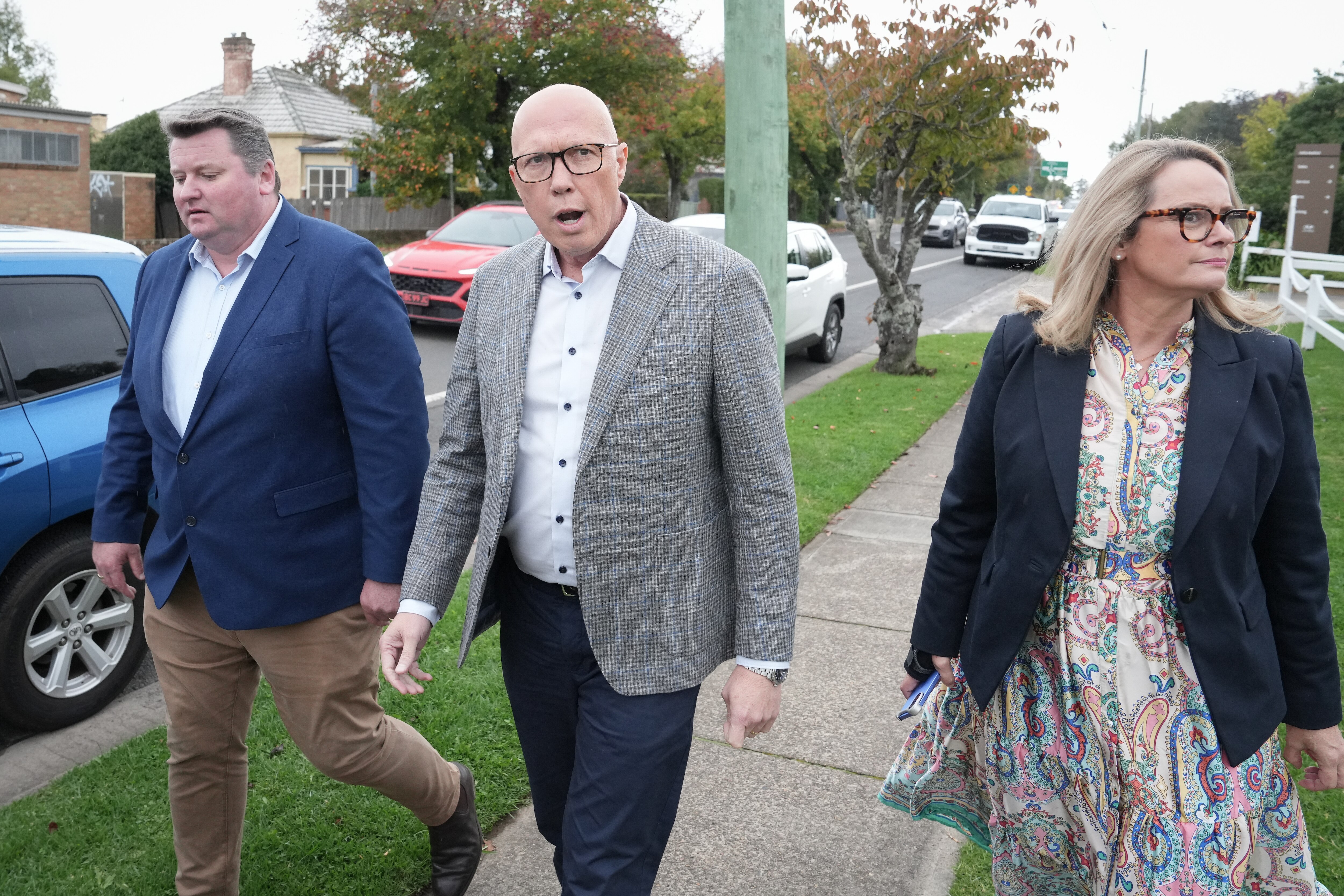 Final campaign dash kicks off as Albanese sweats on last-minute Dutton ...