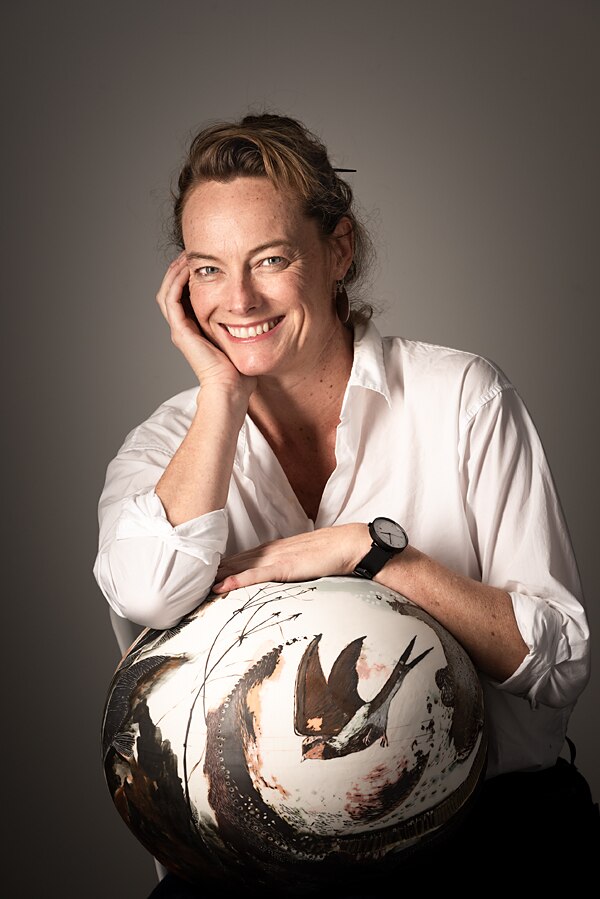 Shannon Garson brings her wheel and throws some clay in the studio - ABC Radio National