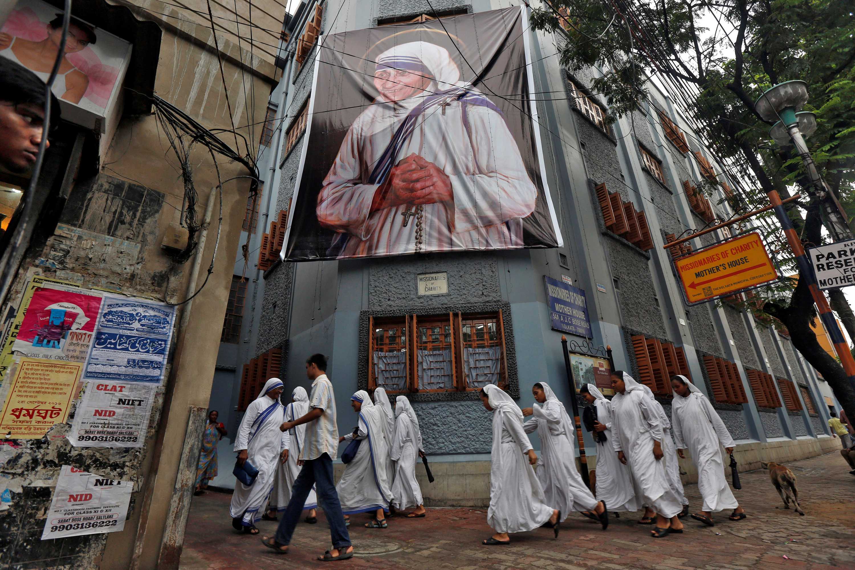 Mother Teresa's work continues, in India and around the world - ABC News