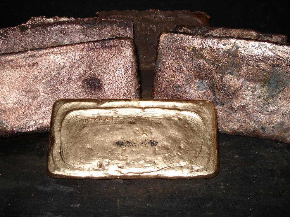 Deflector Australia's newest producing gold mine - ABC News