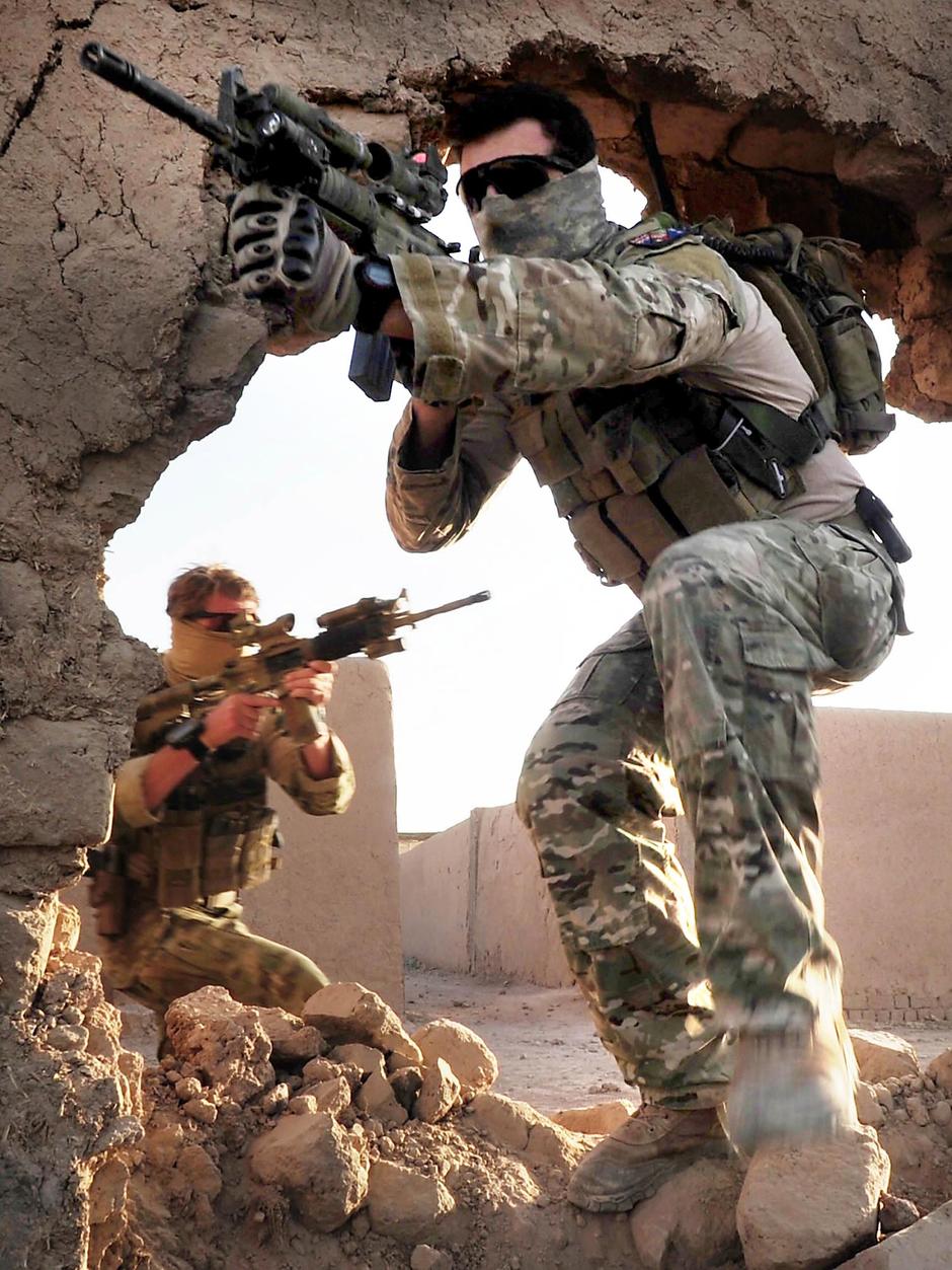 Diggers to get US-style uniforms - ABC News