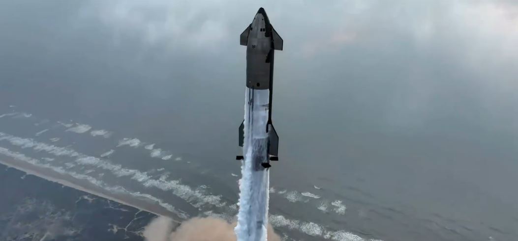 Elon Musk's SpaceX Starship survives re-entry into Earth's atmosphere ...