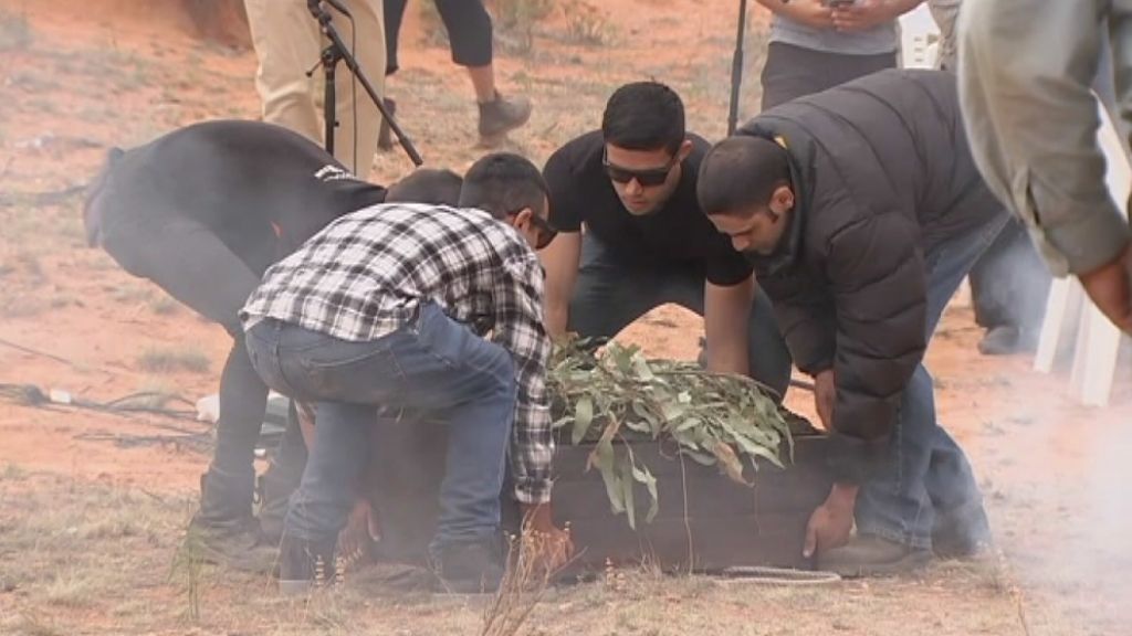 Mungo Man returned to ancestral home - ABC News