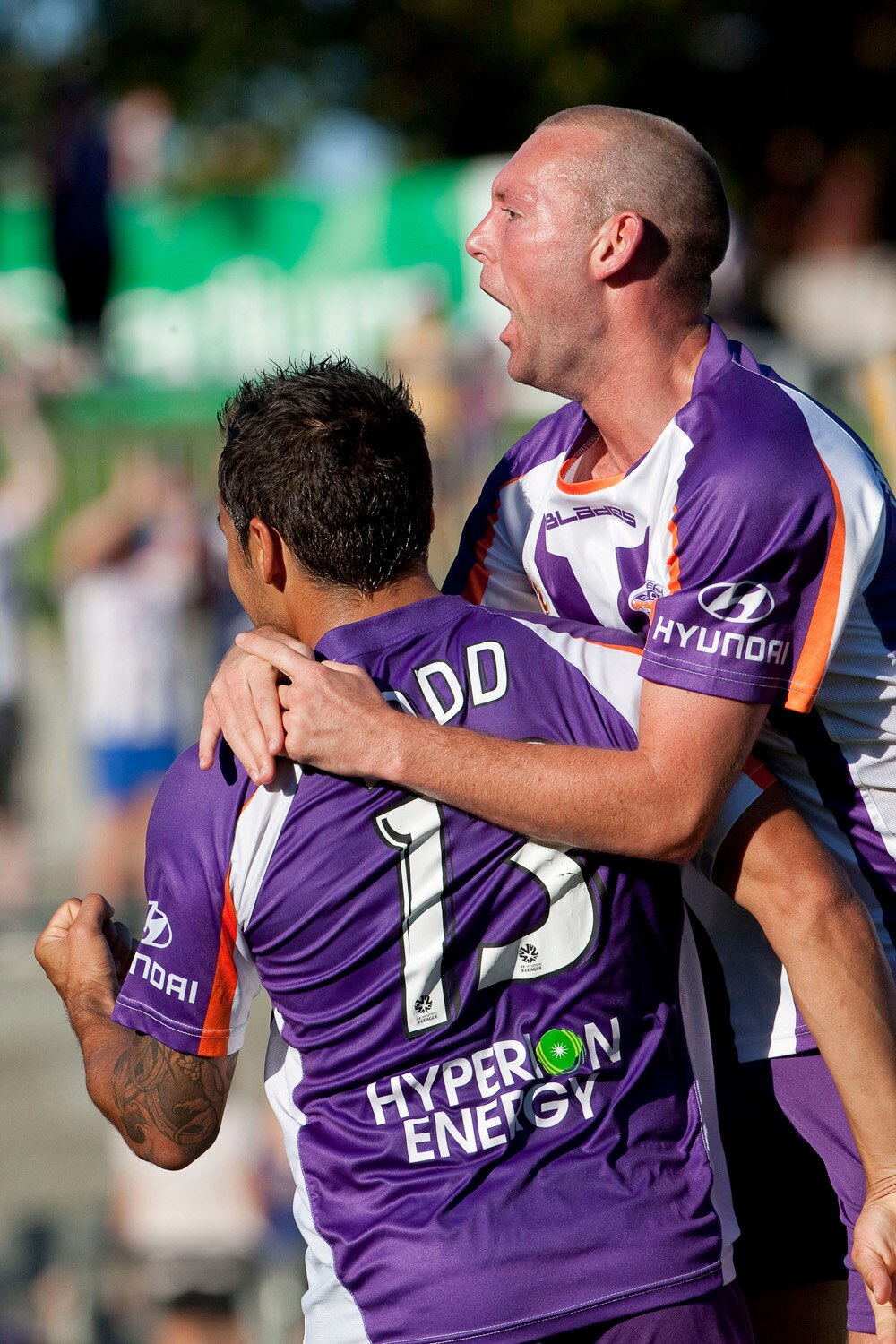 Glory edge past sloppy Mariners - ABC News