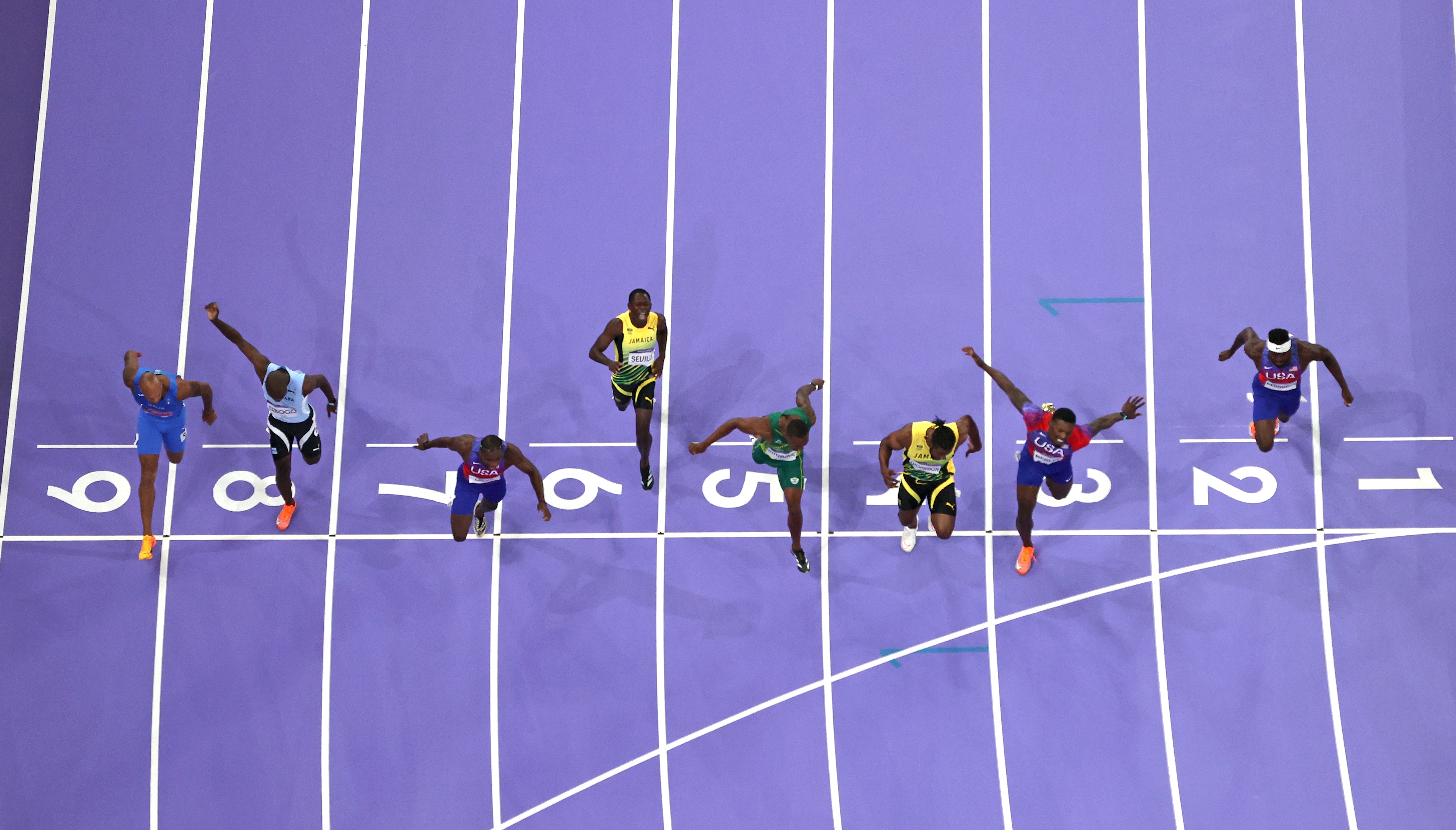 Noah Lyles wins the Paris 2024 Olympic Games 100m, the shortest race ...