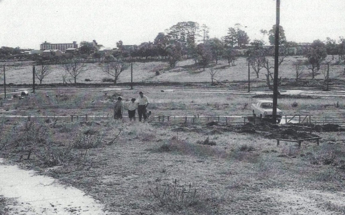 Unofficial History | Melbourne Drive with Ali Moore - ABC listen