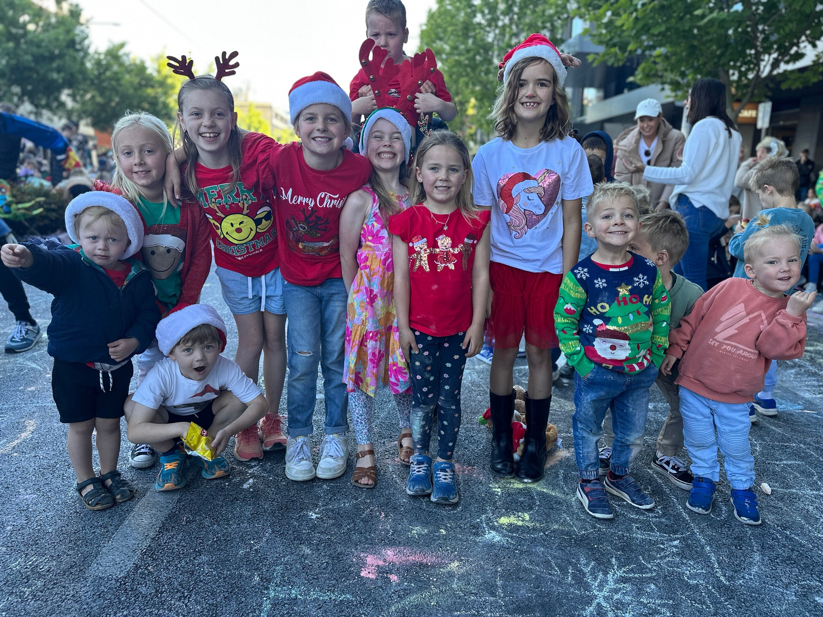 Adelaide Christmas Pageant takes to the streets with thousands of ...