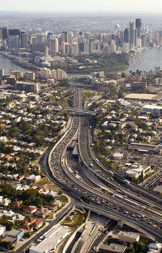 Clem7 bosses collect $1m in bonuses - ABC News